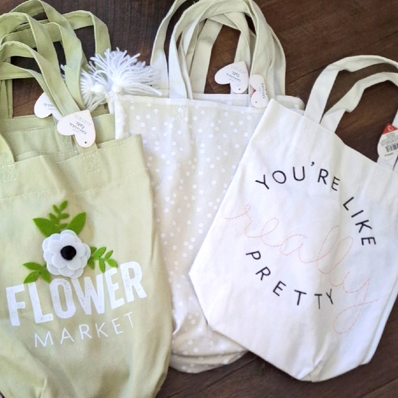 Target | Bags | Nwt Set Of 7 Small Canvas Tote Bags In Assorted Spring ...